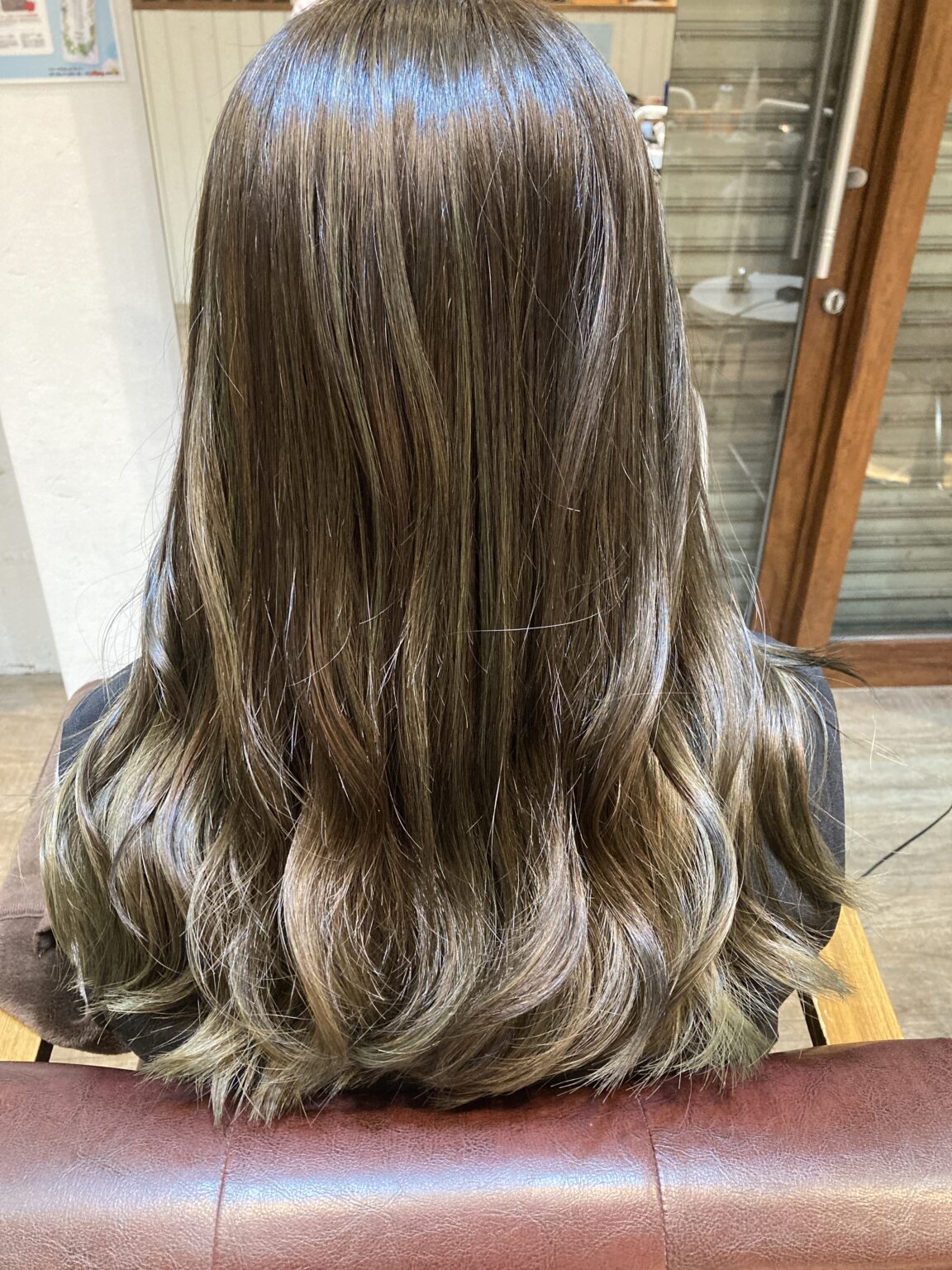 グレージュ×オリーブカラー奈良県橿原市の美容室Atease【アティース】 | Atease【アティース】